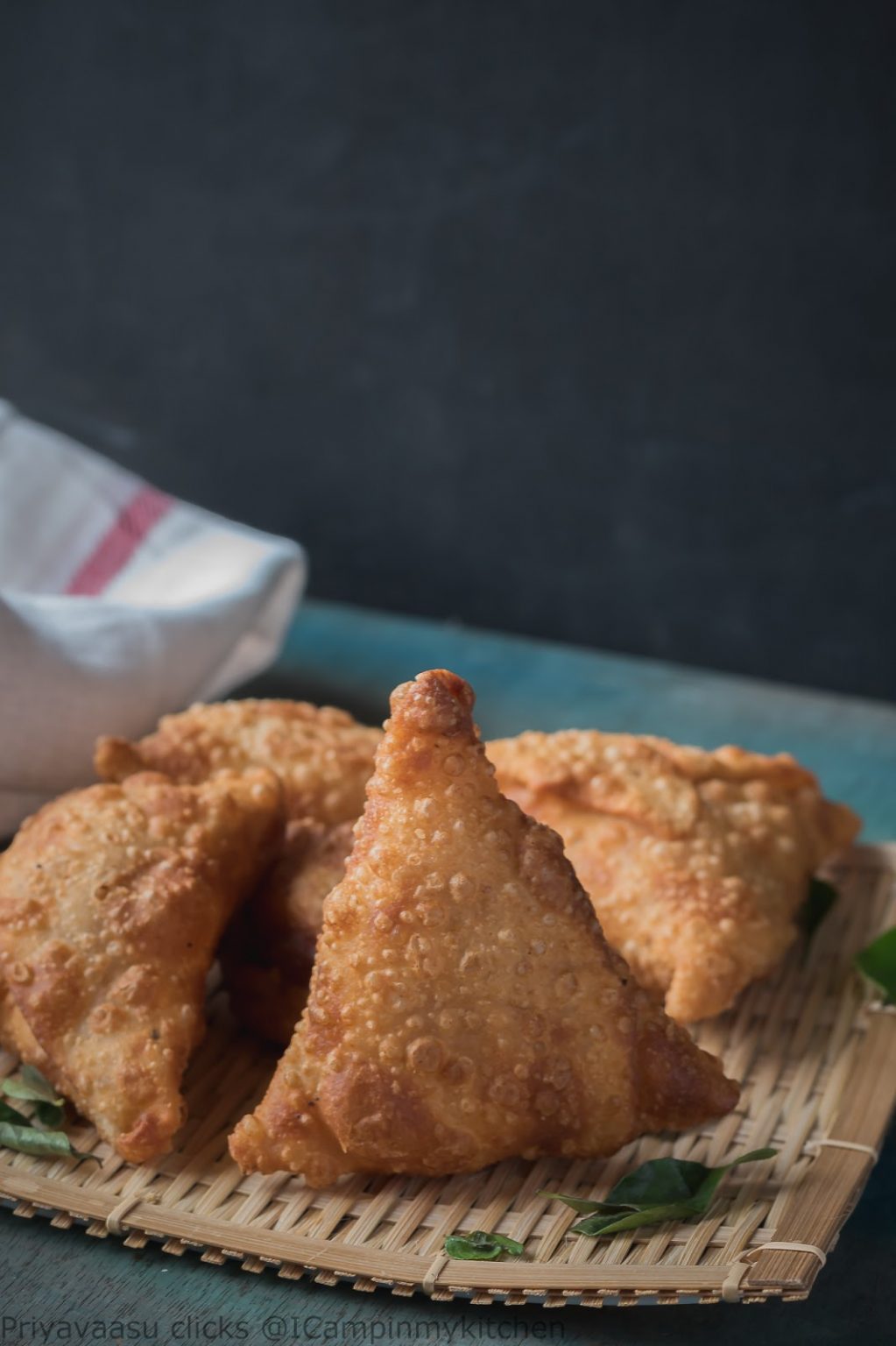 Onion samosa|How to make Iranian Samosa - I camp in my kitchen