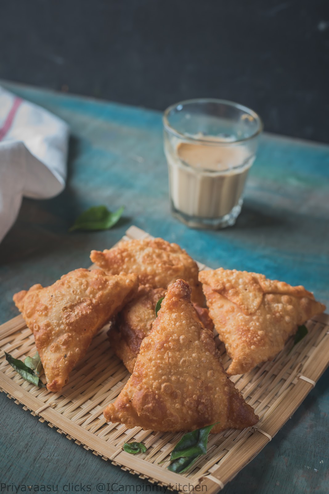 Onion samosa|How to make Iranian Samosa - I camp in my kitchen