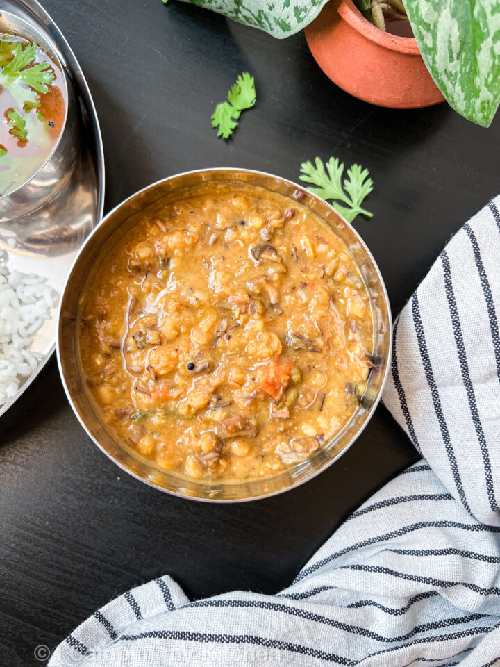 Vazhaipoo Puli Kootu |Pressure Cooker Recipe | South Indian Lunch Thali ...